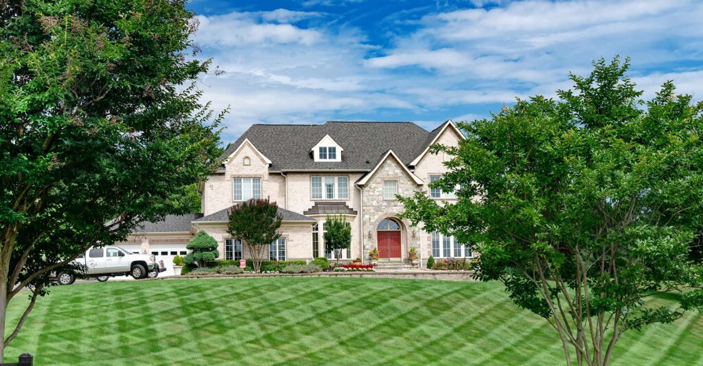 #1 Lawn Mowing, Landscaping & Lawn Care Services Near You | Grassworks